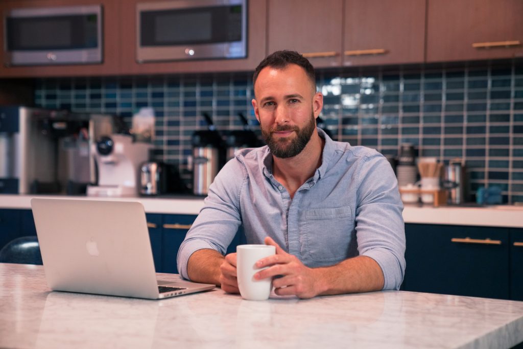 How to Comply with FFIEC Social Media Guidance | The Social Media Law Firm